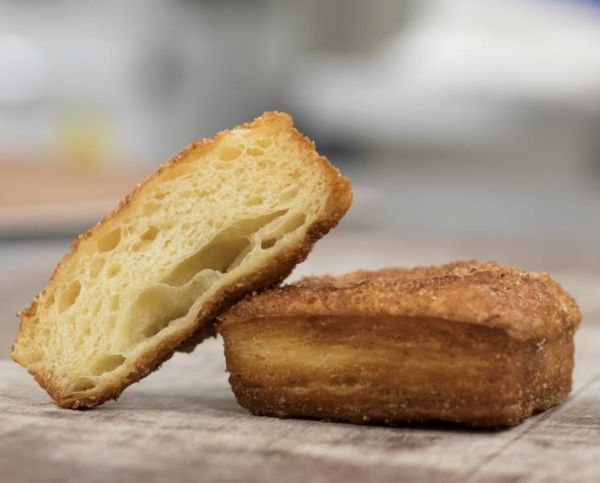 Cinnamon cronut 肉桂可頌多拿滋 (冷凍宅配不適用) - MyCROissant by Guillaume