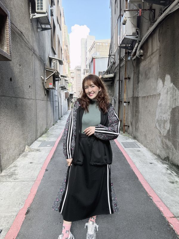 anonenone聯名款-塗鴉運動風外套 - scolar