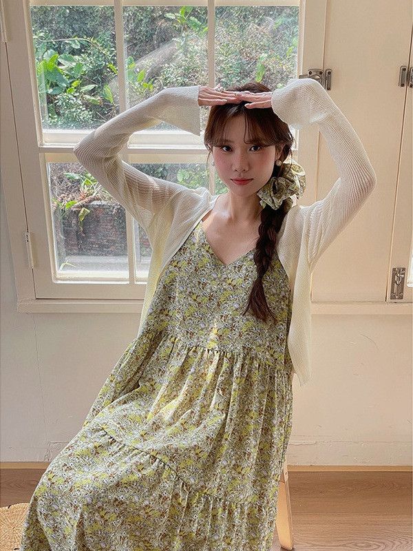 《Apxivi》附髮圈 碎花吊帶裙 洋裝(綠) - Nini Korea 輕甜女裝選品店